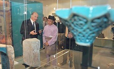 Malaysia: Treasures of Aga Khan Museum on display here – Ismailimail