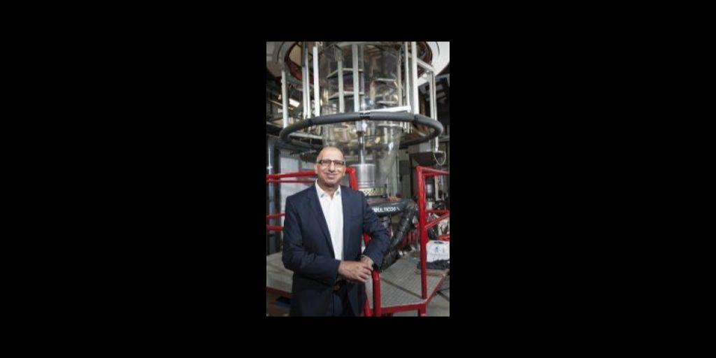 Amir Karim receives 2016 Canadian Plastics Leader of the Year Award ...