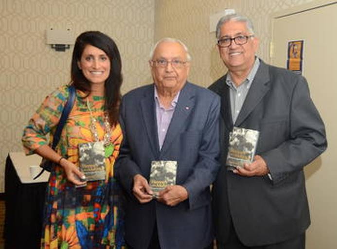 Mansoor Ladha’s story strikes chord with immigrant community – Ismailimail