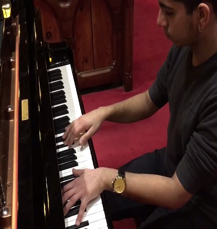 Afraaz Mulji: Avant Garde Musical Phenomenon plays @AgaKhanMuseum ...